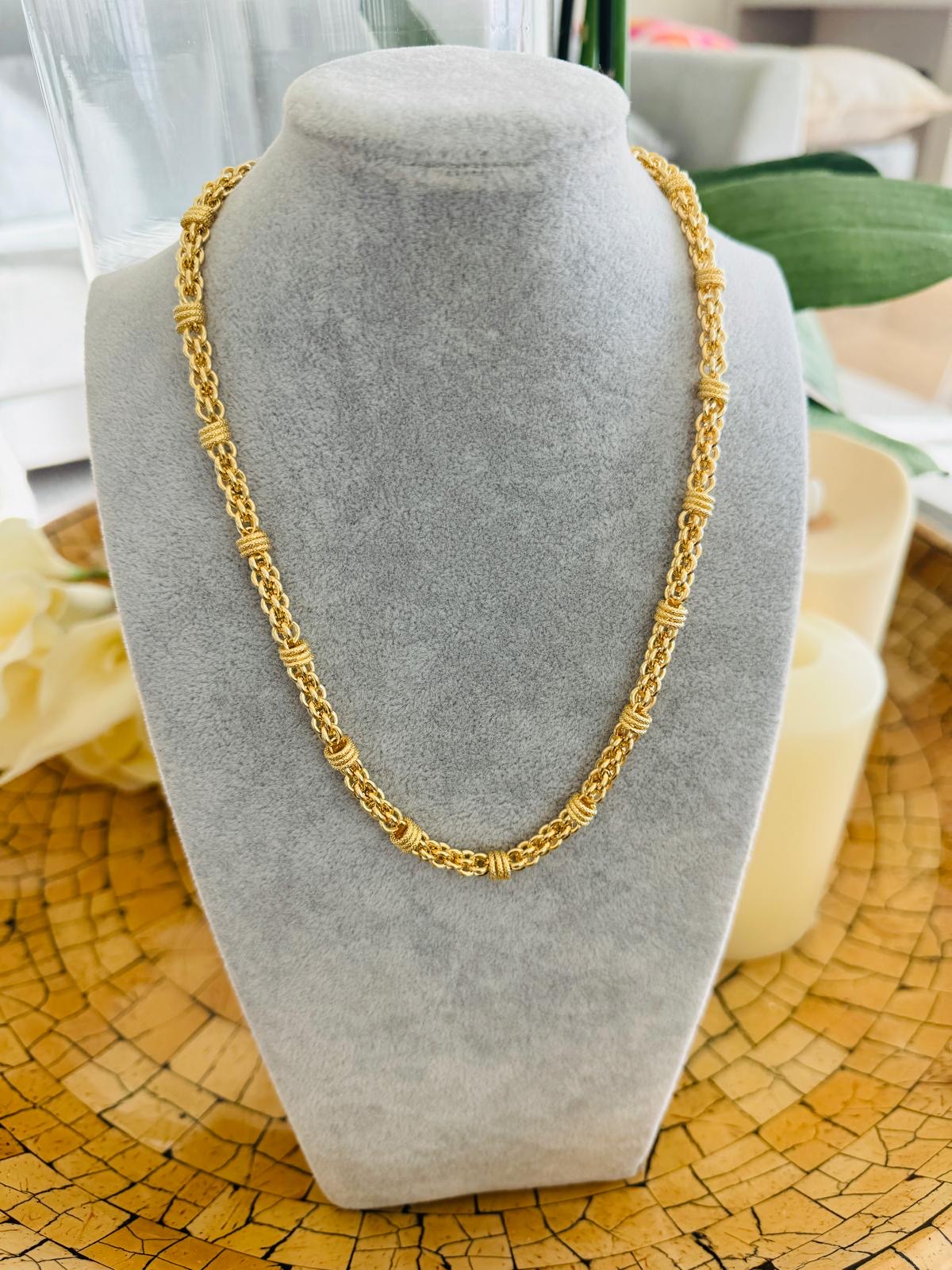 Cestina Status Link Necklace