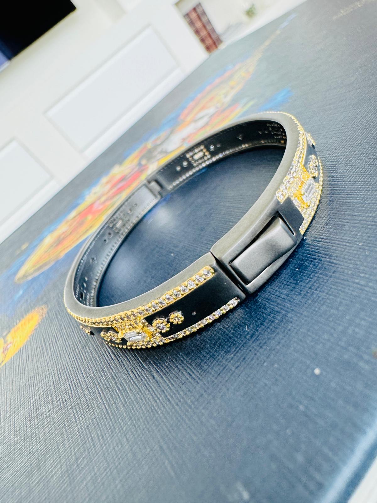 Look of Fine Rich Gold Bangle with Rectangular Stone Detail