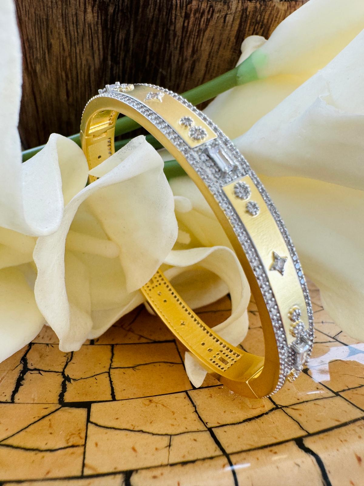 Look of Fine Rich Gold Bangle with Rectangular Stone Detail