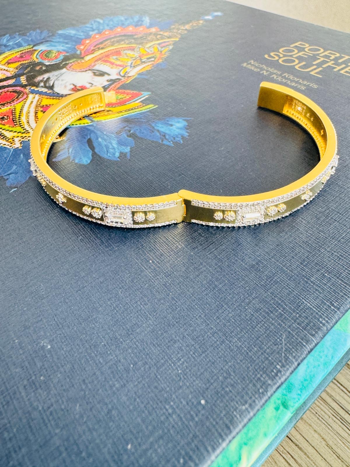Look of Fine Rich Gold Bangle with Rectangular Stone Detail