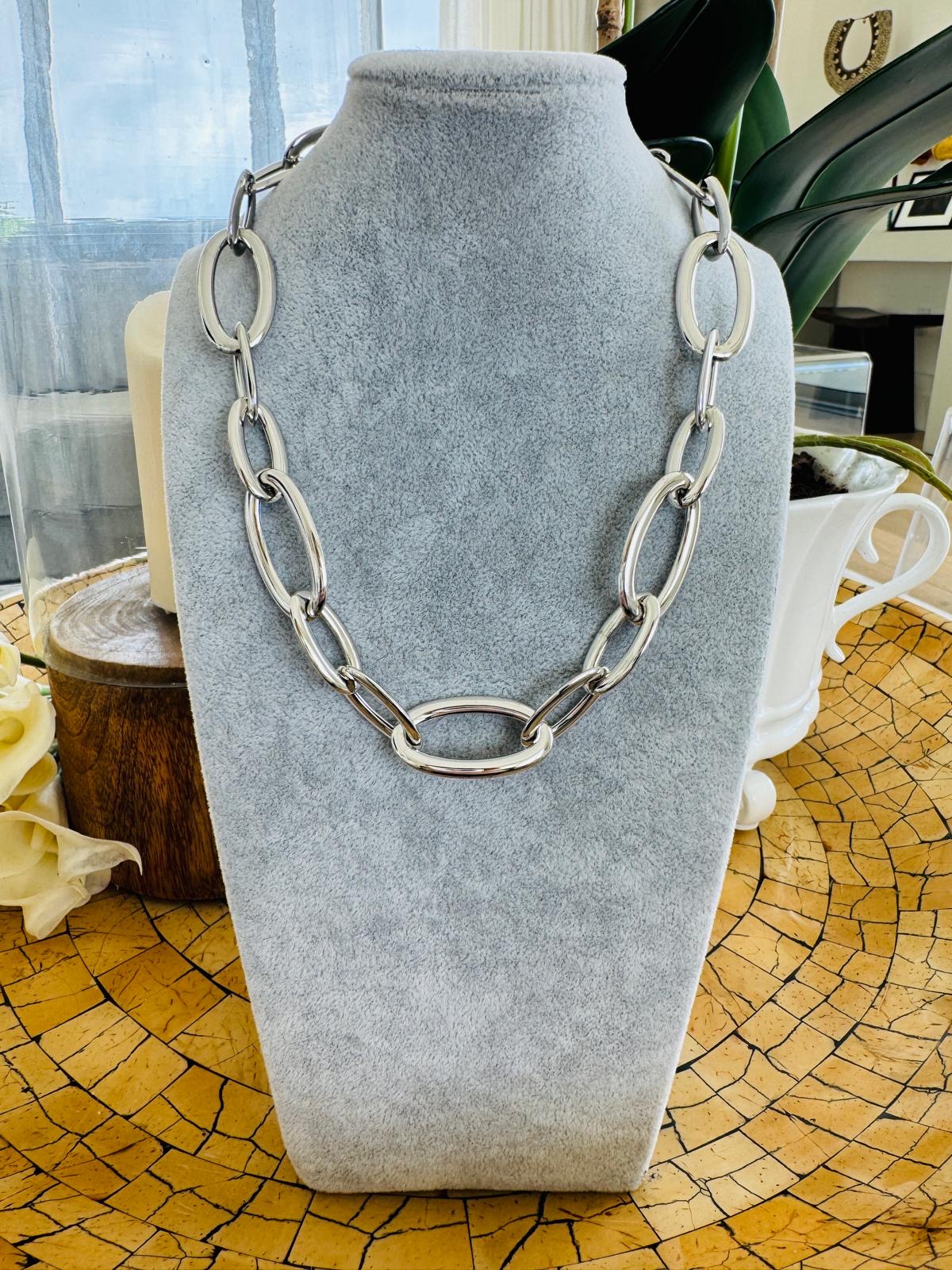 Italian Status Oval Link Necklace