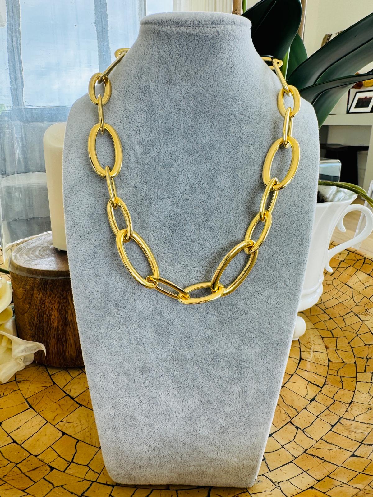 Italian Status Oval Link Necklace