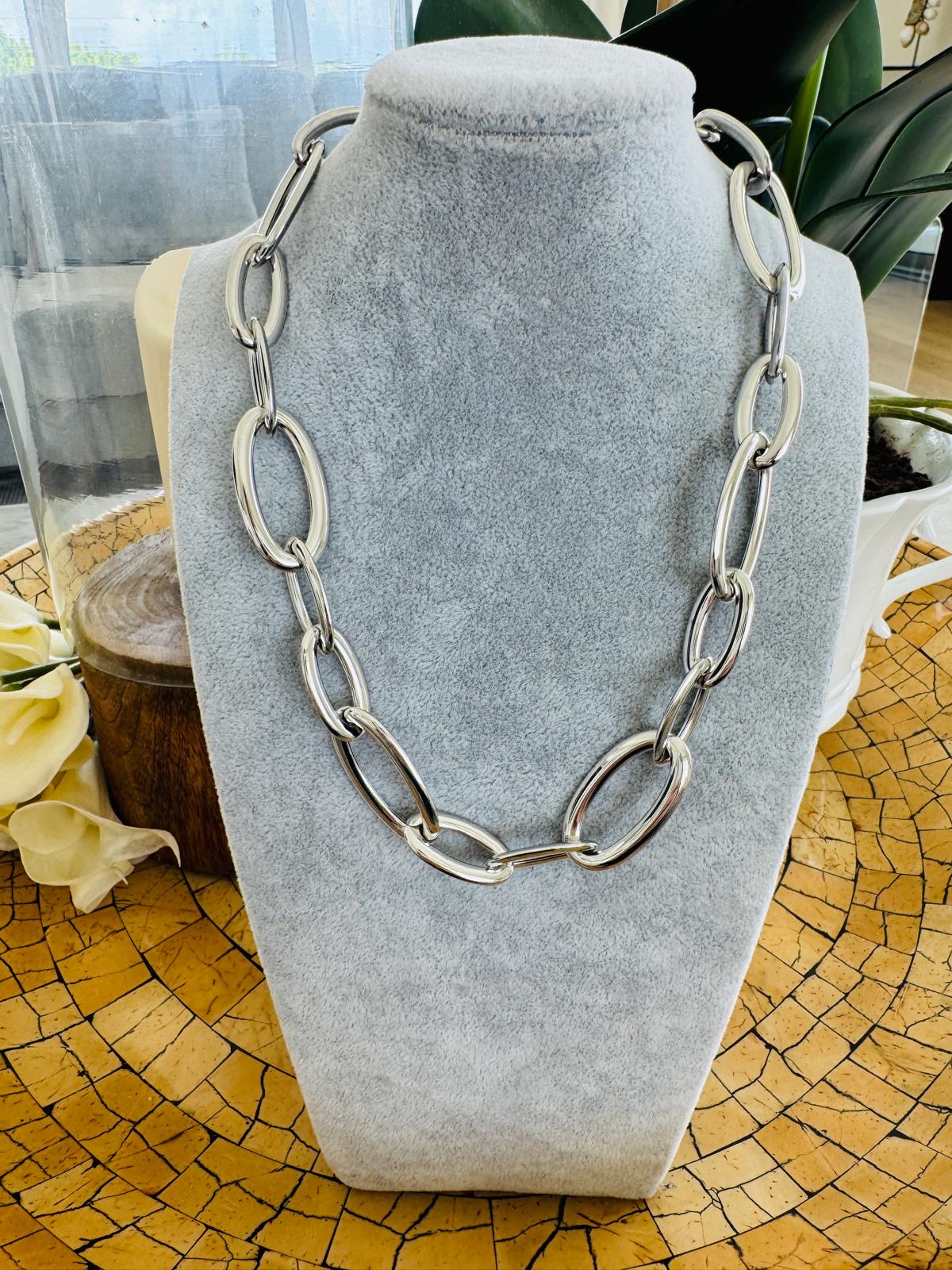 Italian Status Oval Link Necklace